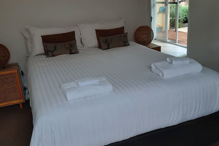Enjoy The Serenity! Entire Villa Within Walking Distance Of Middleton Beach. - Albany