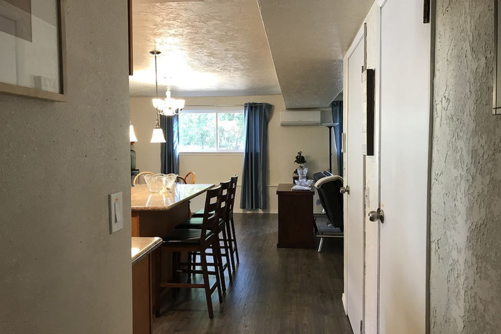 Spacious Living Space - Bothell, WA