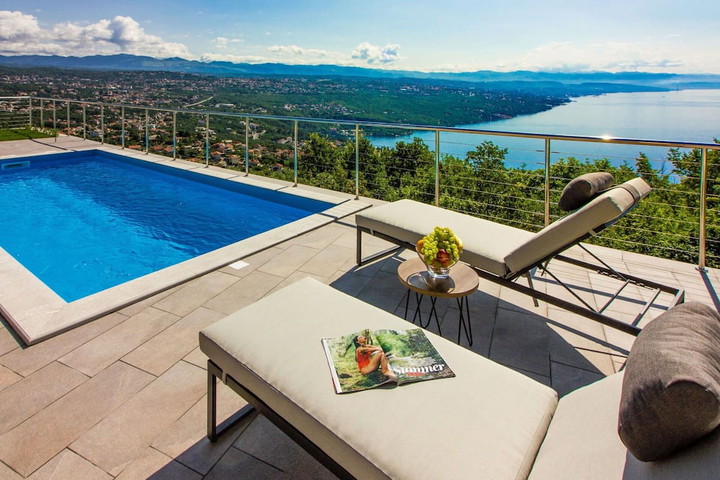 Beautiful Private Villa For 6 Guests With Wifi, A/c, Pool, Tv, Terrace And Panoramic View - Opatija