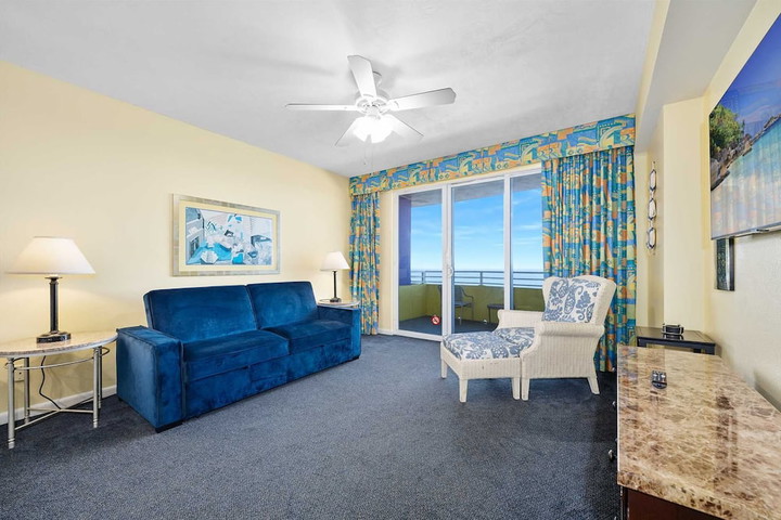 Luxury 18th Floor 1 Br Beach Condo Direct Oceanfront - Daytona Beach, FL