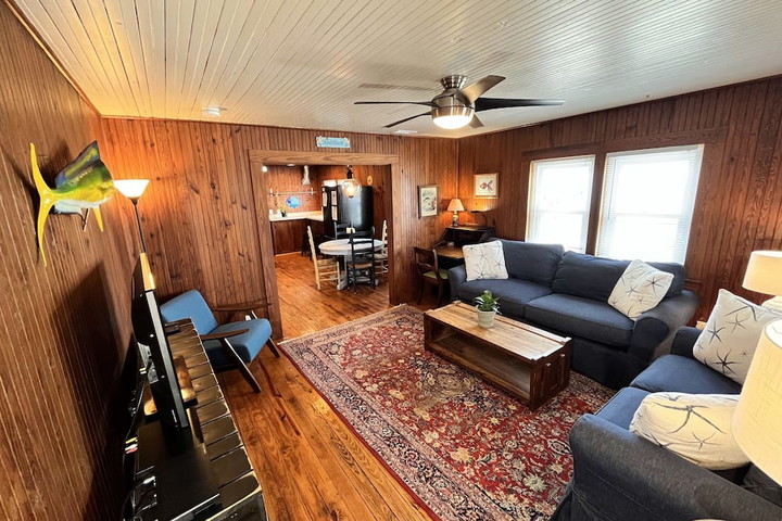 Cozy Mignon Historique Sea Spray Cottage # 1 - Nags Head, NC