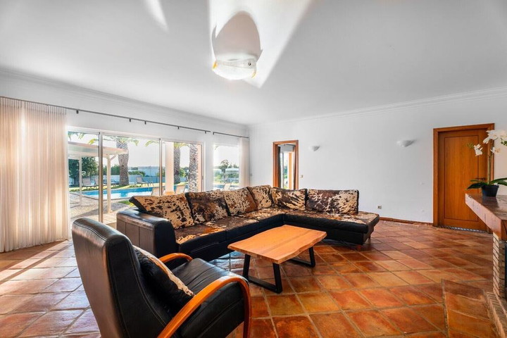 Villa 'Las Rosas' Con Piscina Privada, Wi-fi Y Aire Acondicionado - Albufeira