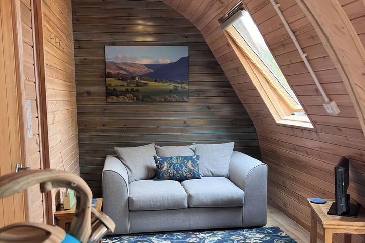 Lakeside Pods - Pet Free, Family Friendly In Greenfield - Cheshire