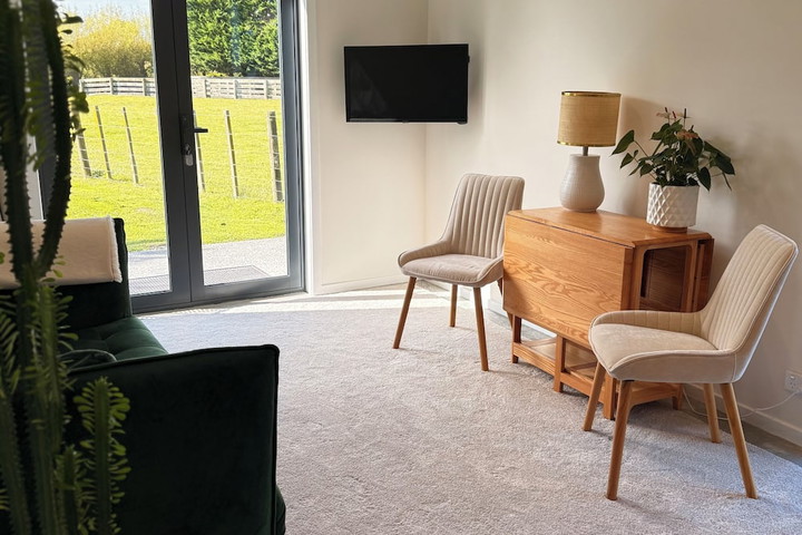 Tranquil Tūī Pond Cottage Located In Peaceful Rural Setting Close To Whanganui. - Whanganui