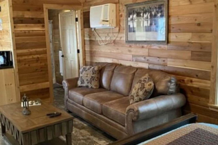 Crooked Creek Ranch Cabin 11 - Hamilton, TX