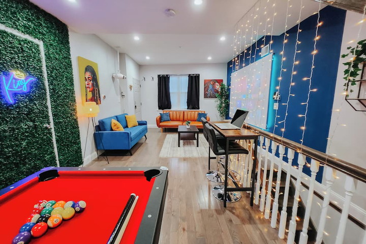 Royaleux / 4 King Beds / Sleep 16 / Pool Table - Cherry Hill, NJ