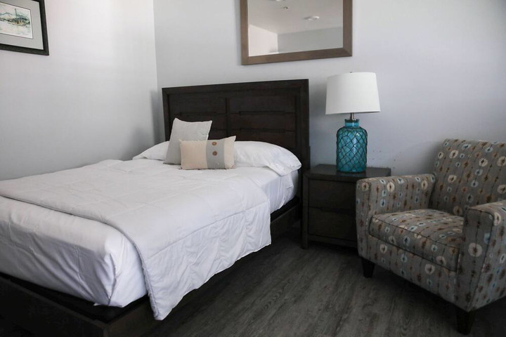 Vance Towers D: 1  Br, 1  Ba Condominium In Sitka, Sleeps 2 - Sitka, AK