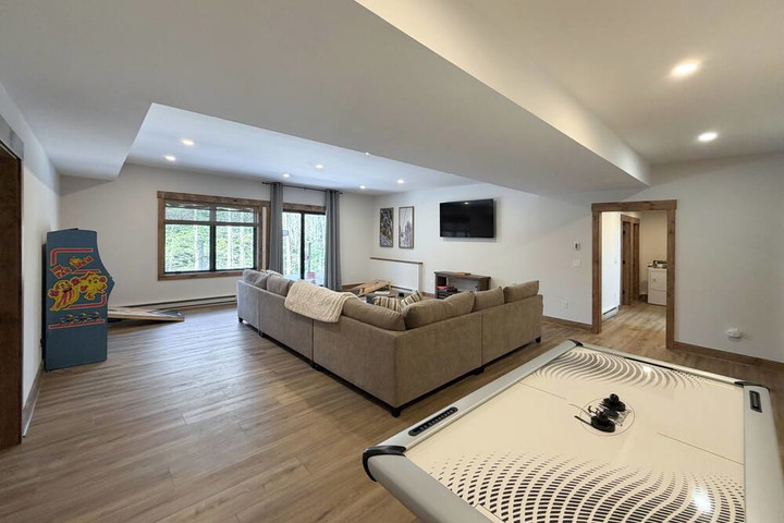 Luxe Mountain Home W/ Chefs Kitchen & Okemo Views - Ludlow, VT