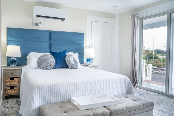 Perfect First Floor Oceanfront Room! - Rye, NH