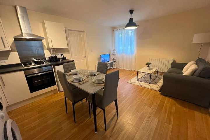 First Floor One Bedroom Apartment For Upto 3 - Tetbury