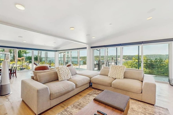 5 Br Luxury Waterfront Retreat In Gig Harbor - Tacoma, WA