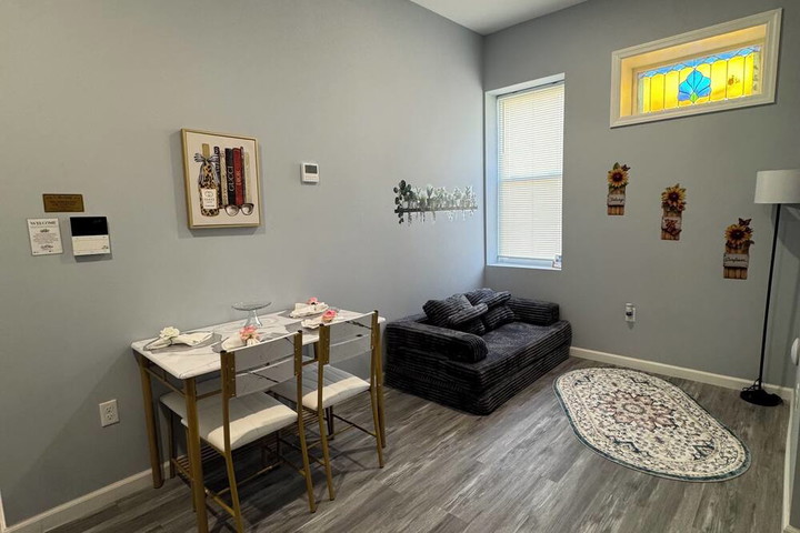 Cozy 1-bedroom Apartment In Delightful Newark With Ac - Montclair, NJ