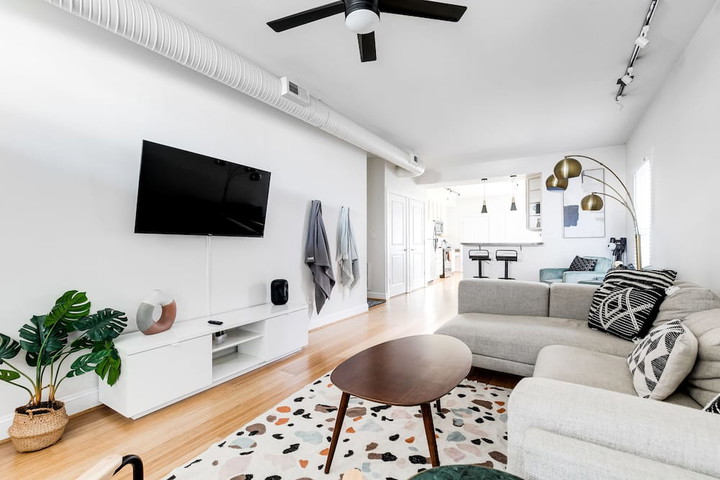 Charming Manchester Gem With Fenced Backyard & Off-street Parking - Richmond, VA