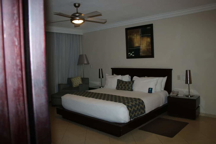 Amazing All-inclusive 2-bedroom For Up To 6 With A Pool. 5-minute Walk To Beach! - Dominican Republic