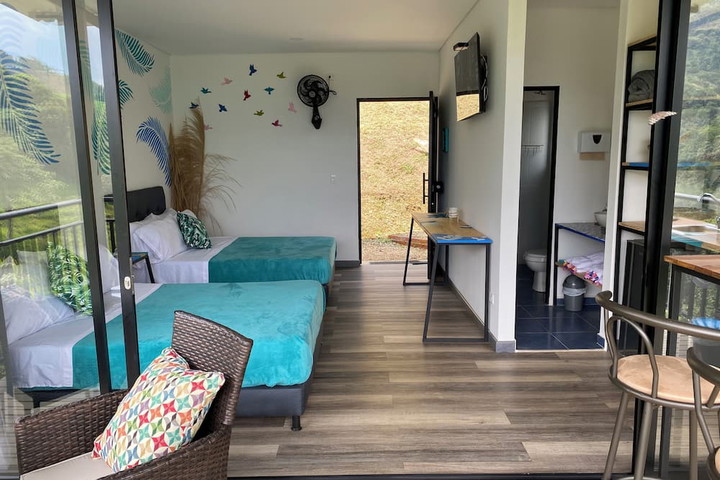 Amari:cabaña Garzas, Di Vega Cundinamarca. Balcón,terraza,jacuzzi(agua Caliente) - La Vega