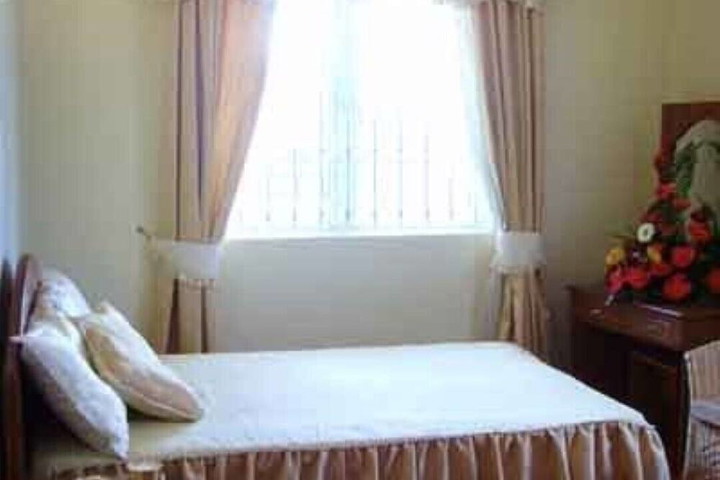 Beau Sejour 4 Seasons: Apartment 2b 2 Bedrooms, Sleeps 4 - Mauritius
