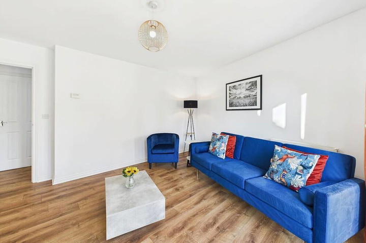 *New* Prestbury Place | Racecourse | Free Parking - Tewkesbury