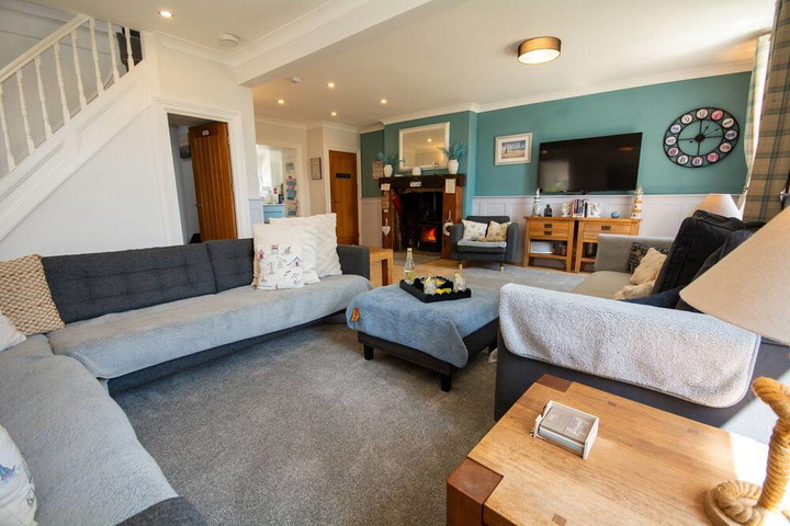 Goleufryn - Sleeps 20 Guests In 7 Bedrooms - 애버소치
