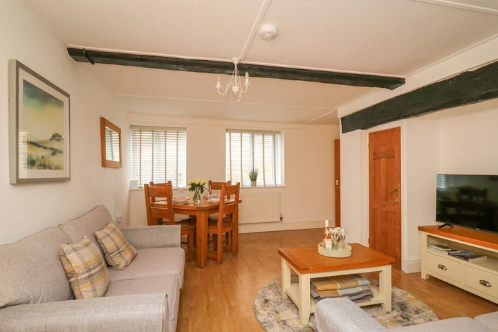 1 Penporth In Rhayader, Powys. - Rhayader
