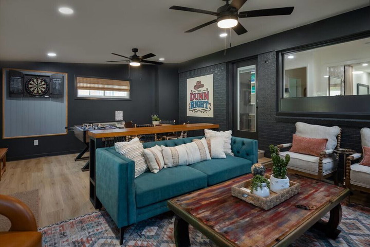 The Dunn Right - Pool, Game Room, Yard Games, 1.5 Miles To Tamu - Bryan, TX