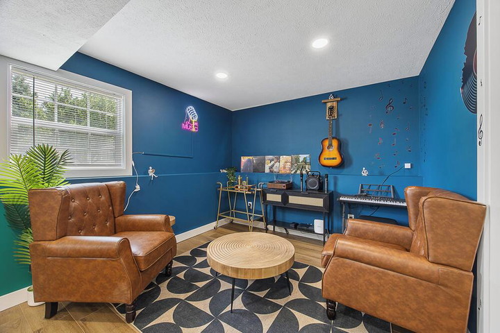 Luxury Retreat In Normal, Il - Movie Theater, Game Room & Hot Tub - Bloomington, IL