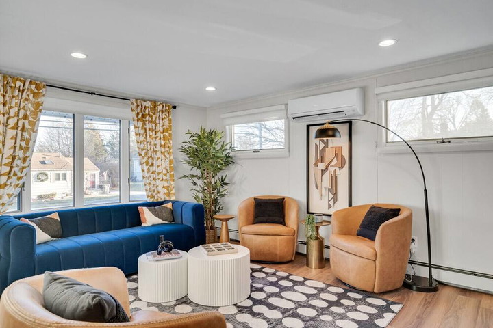 Luxury Boston Ranch Sleeps 8|pet+|heated Pool - Concord, MA