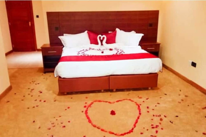 Luxury Deluxe Room With Balcony In Karen Nairobi - Nairobi