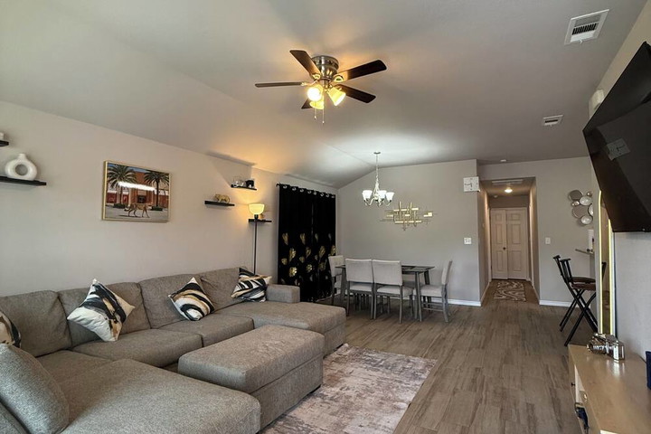 Home In Belton By I-35/expo, With Comfort & Convenience - Belton, TX