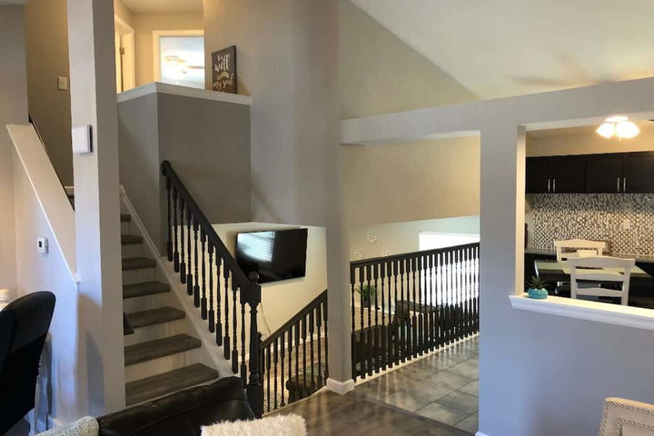 Breathtaking, Updated 3 Br/2 Ba Home Near Cherry Creek & Quincy Reservoirs - Parker, CO