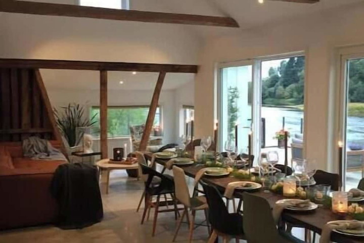Villa: Private Beach/hot Tub/sauna/canoe, Near The Zoo - Kristiansand