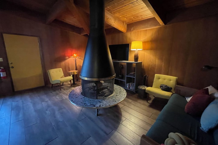 Mid-century Tahoe Vibes, Peeks Of Lake Tahoe, Trails & National Forest Out Back - Tahoe City, CA