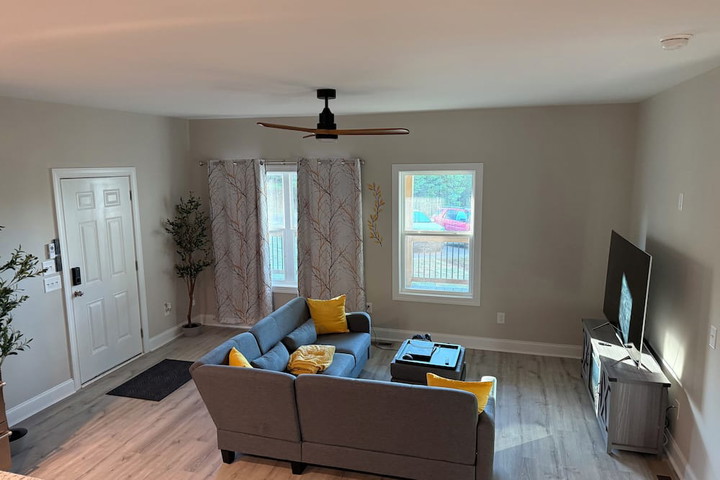 Best View Of Yonah Mountain! - Oakes Cabin - Luxury Smart Cabin - Cleveland, GA