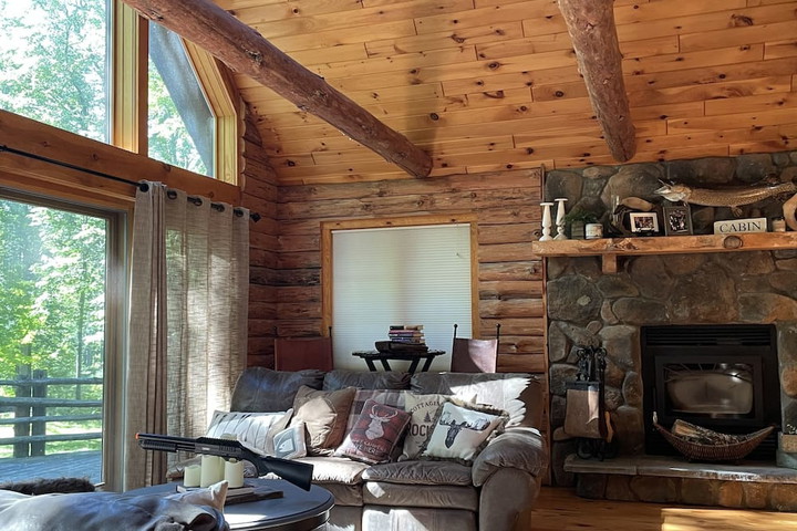 Retiro De Arbolado Impecable En ¼ De Milla Pristine Menominee Río - Wisconsin