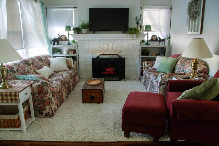 The Comfy Cottage-4 Br, 2 Ba, Sleeps Up To 10! - Hastings, NE