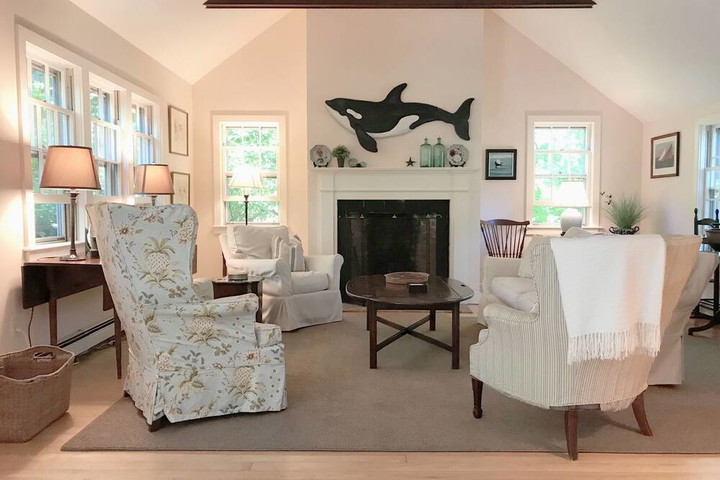 Charming Home Tucked On A Lovely Lane - 10 Min Walk To Main Street - Nantucket, MA