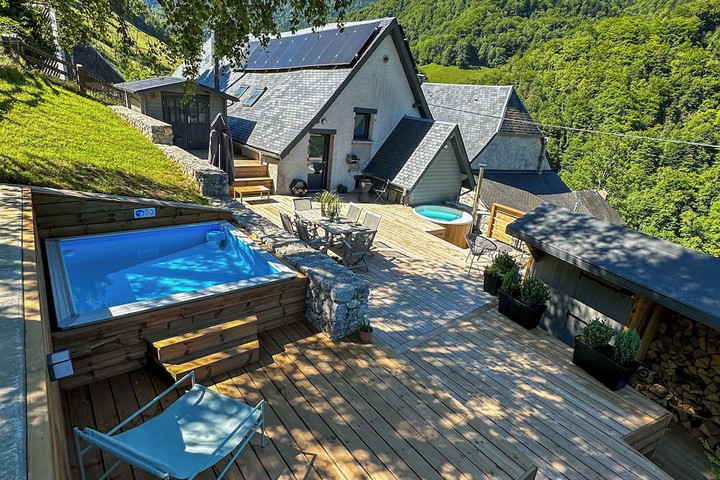 Chalet Montagne Avec Grande Terrasse Et Bain Nordique à Jets - Le Mourtis