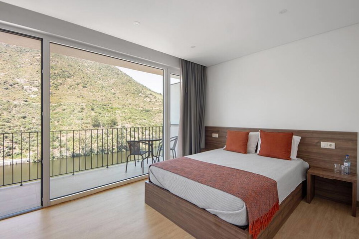 Property In A Holiday Village 'Quinta Da Pedra Caldeira G' With Mountain View And Air Conditioning - Portugal