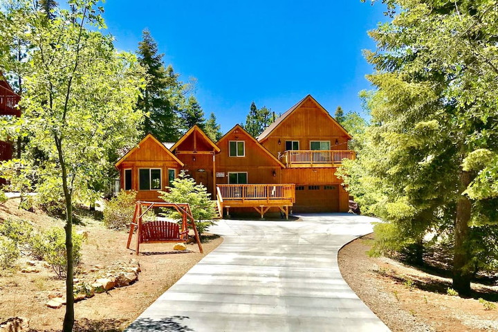 Forest Angel: Close To Snow Summit, Hiking Trails, & Village! Wifi! Gas Bbq! - Big Bear Lake, CA