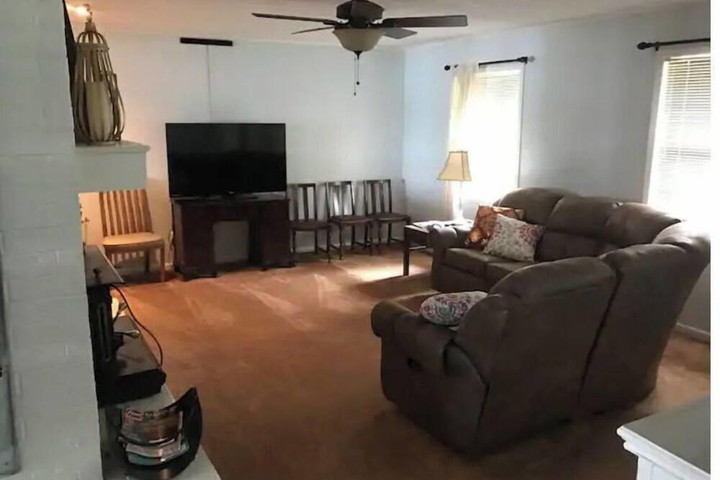 Lakehouse Getaway! - Mount Pleasant, TX