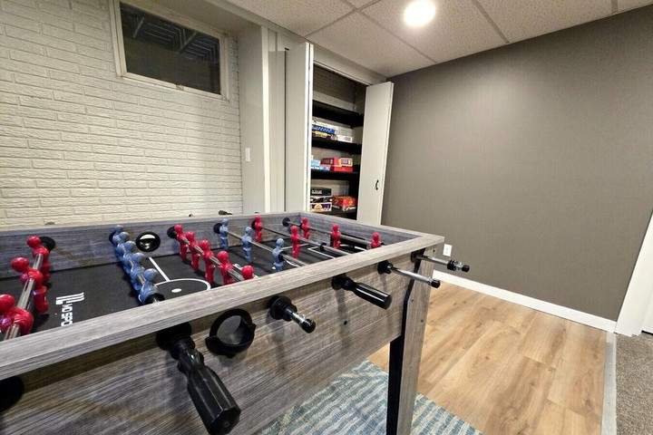 Pool + Hot Tub + Sauna | Fargos Ultimate Stay - Fargo, ND