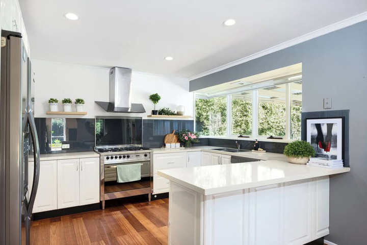 Shine Carrum Down Spacious Family Oasis With Heated Pool - Frankston