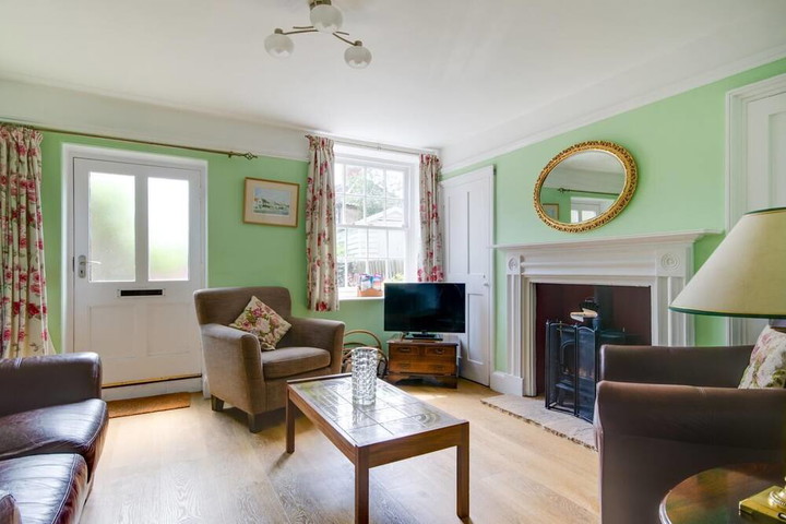 2 Bed In Holt (Oc-1267) - Holt