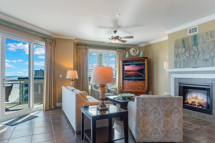 Ocean Vistas 1009  - Oceanfront 3bd/3ba Condo - Huge Se Balcony - Daytona Beach, FL