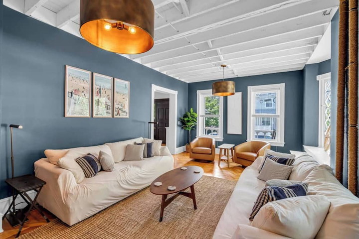 Walk To Beach & Town | Hot Tub | Sleeps 12 - Asbury Park, NJ