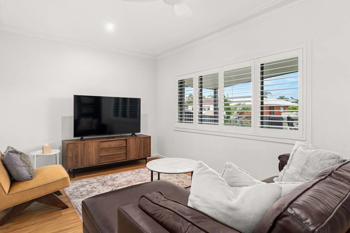 Coastal Family Escape, Pool, Yard & 150m To Warilla Beach - Wollongong