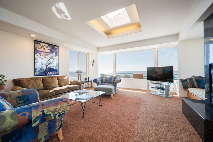 Majestic Rental On Moonstone Beach Directly Across From The Boardwalk! - Cambria, CA