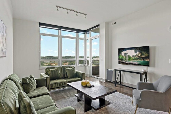 Tysons 1br | Balcony, Pool & Fitness - Falls Church, VA