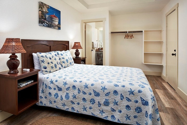 Everything You Need For An Unforgettable Stay Is Right Here! Free Parking! - Santa Catalina Island, CA