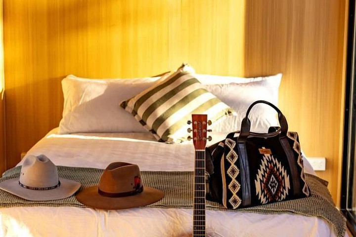 Peaceful Tiny House Stay With River Access Near Airlie Beach, Whitsunday Region Qld - Queensland