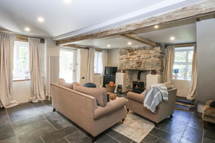 Islwyn, Pet Friendly, With Open Fire In Bala - Bala